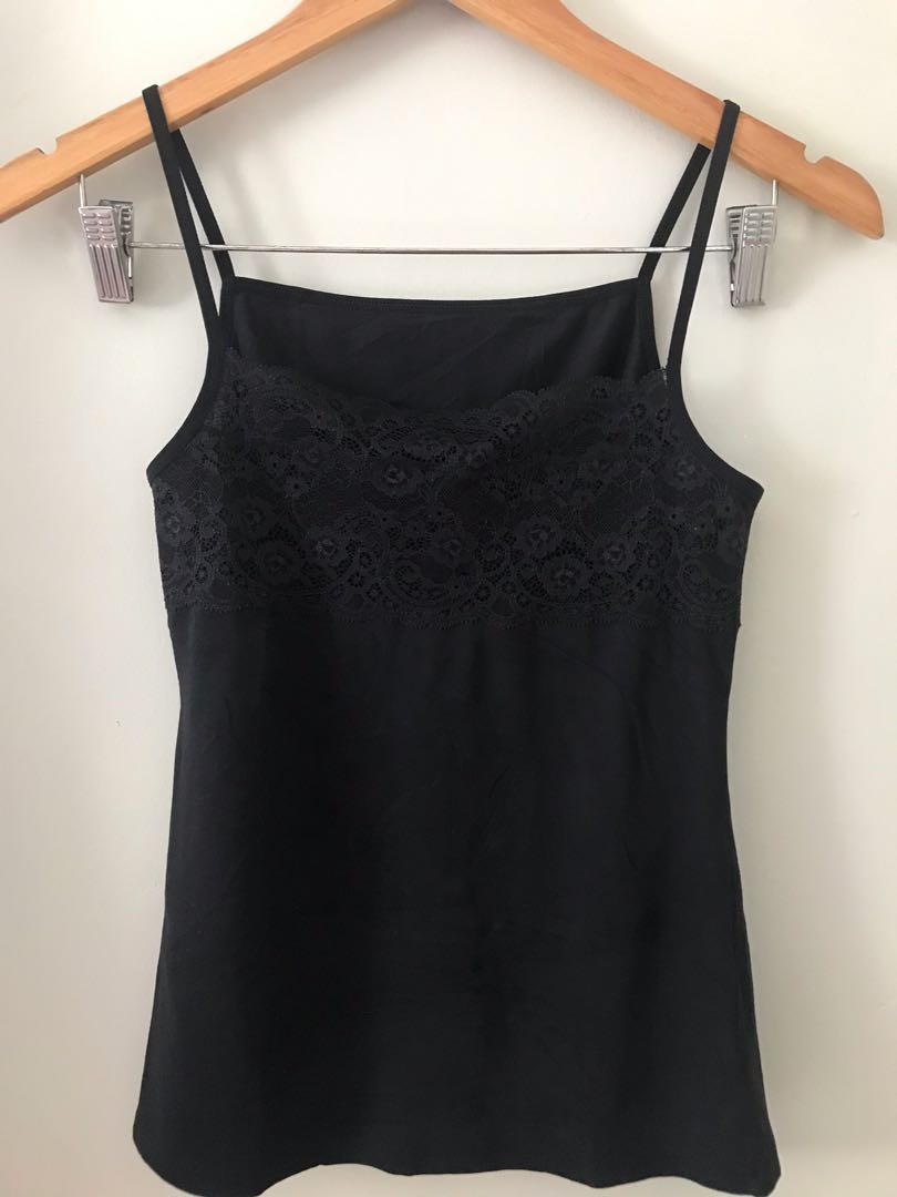 UNIQLO Cami Lace Top, Women's Fashion, Tops, Sleeveless on Carousell