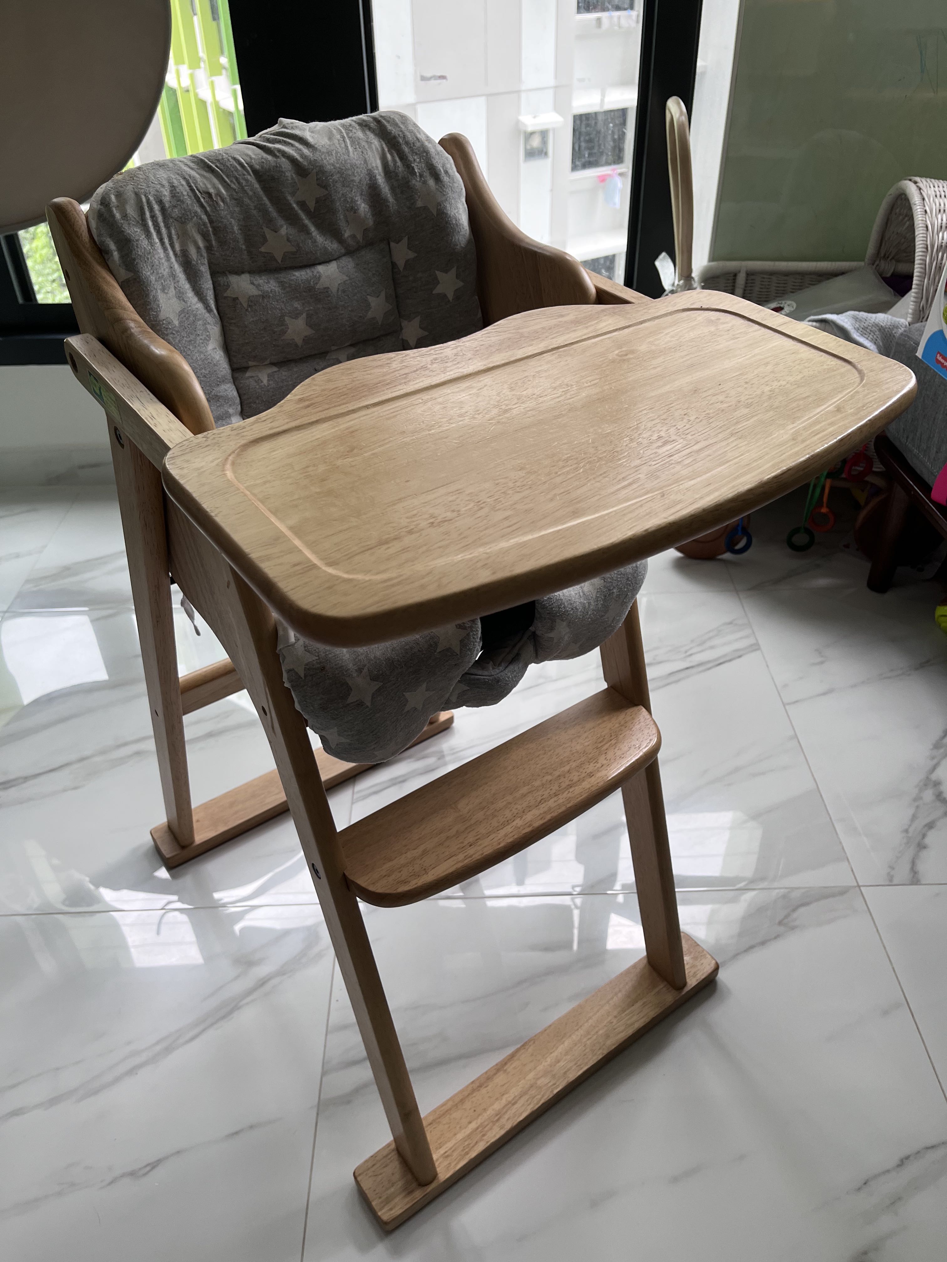 Yamatoya Tatameru Folding High Chair, Babies & Kids, Nursing & Feeding ...