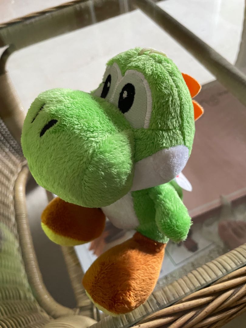 Yoshi plush toy, Hobbies & Toys, Toys & Games on Carousell