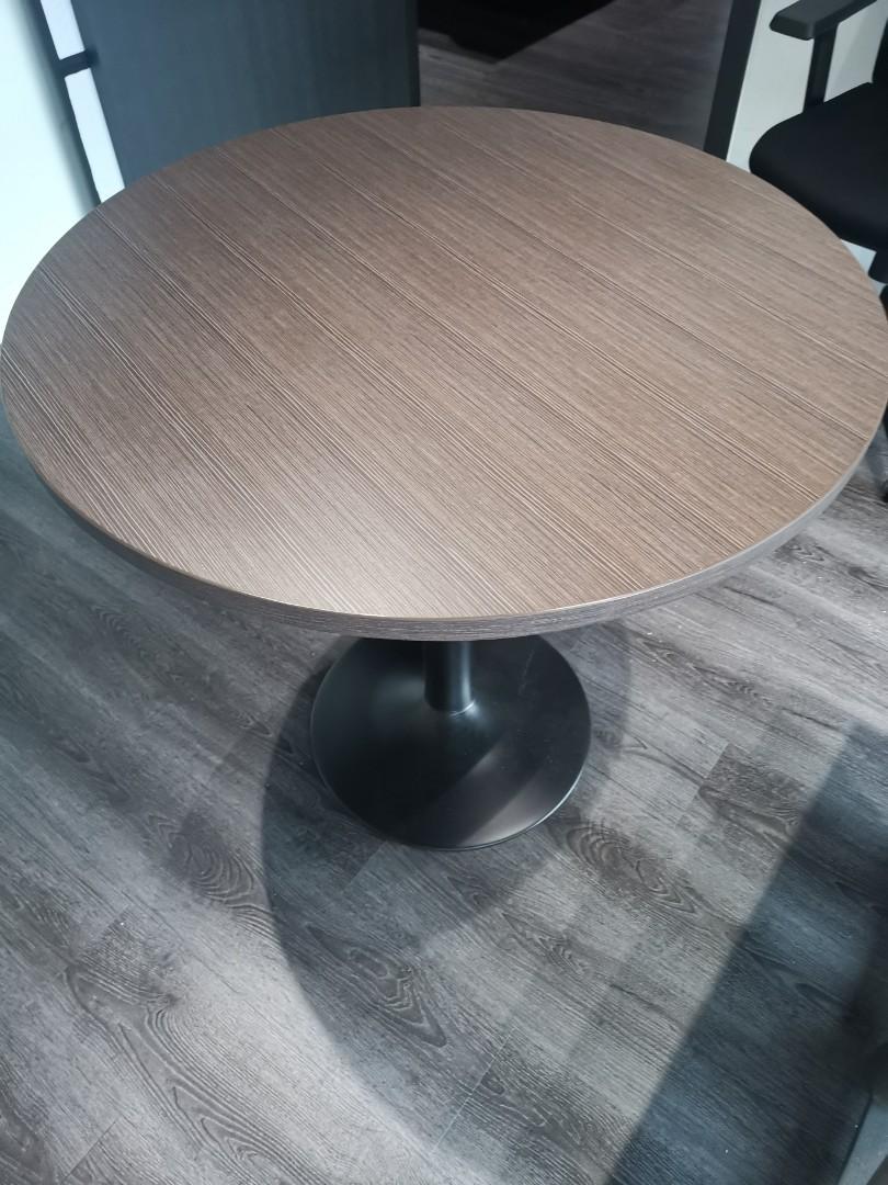 Beautiful Round table 80cm diameter, Furniture & Home Living, Furniture ...
