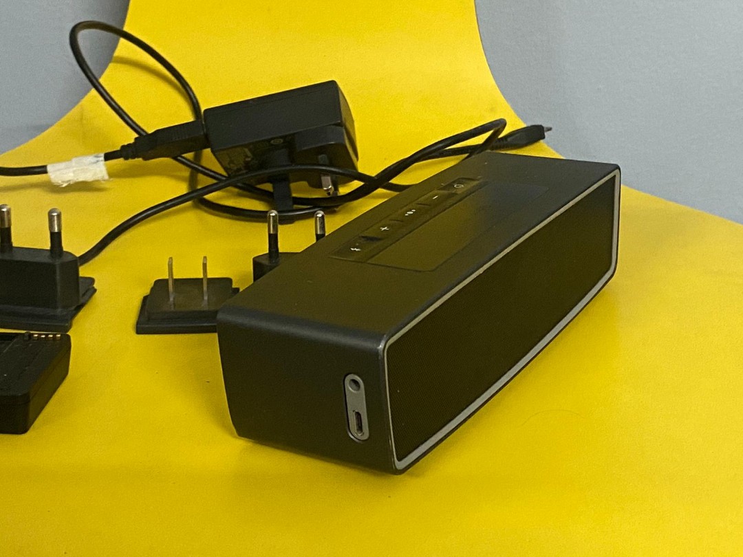 Bose SoundLink mini 2 Bluetooth speaker, Audio, Soundbars, Speakers ...
