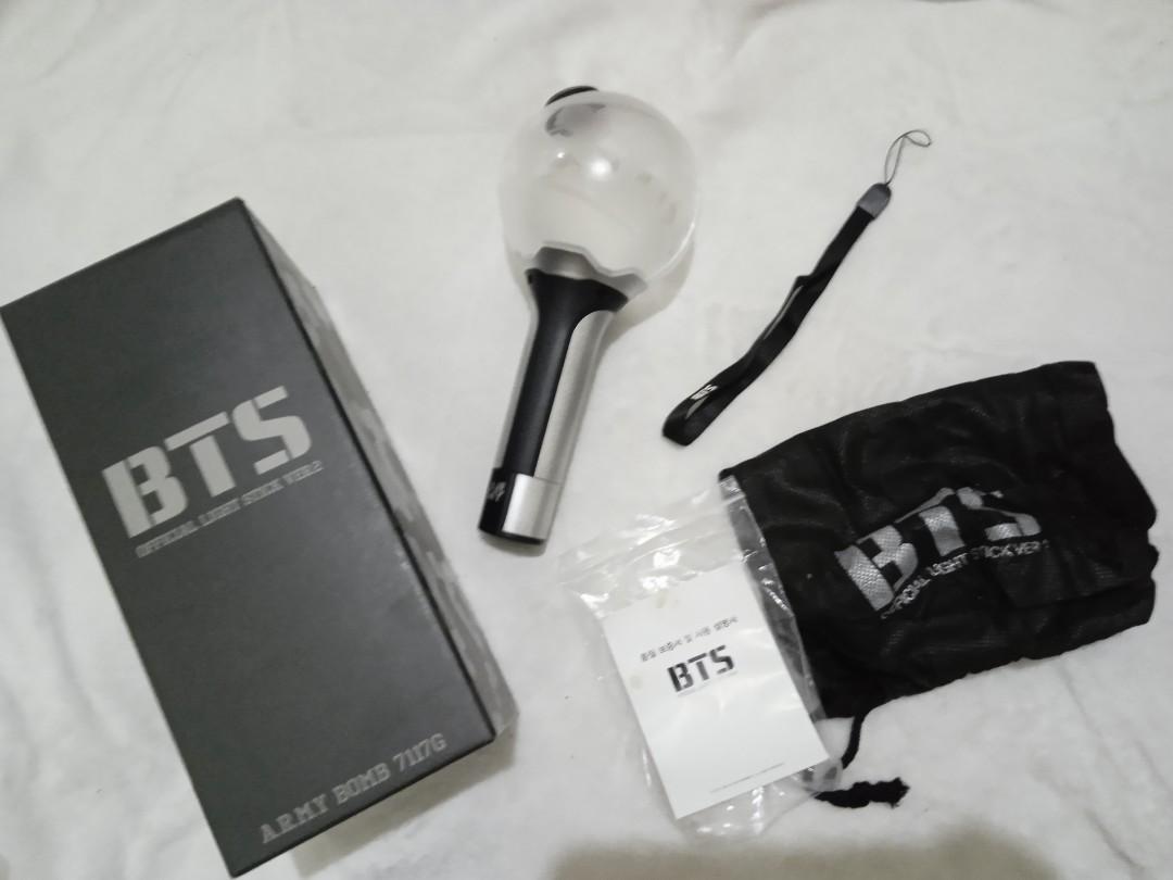 BTS OFFICIAL ARMY BOMB LIGHT STICK VERSION 2, Hobbies & Toys ...