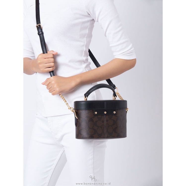 COACH KAY CROSSBODY BAG IN SIGNATURE CANVAS (LAST PRICE POSTED), Luxury ...