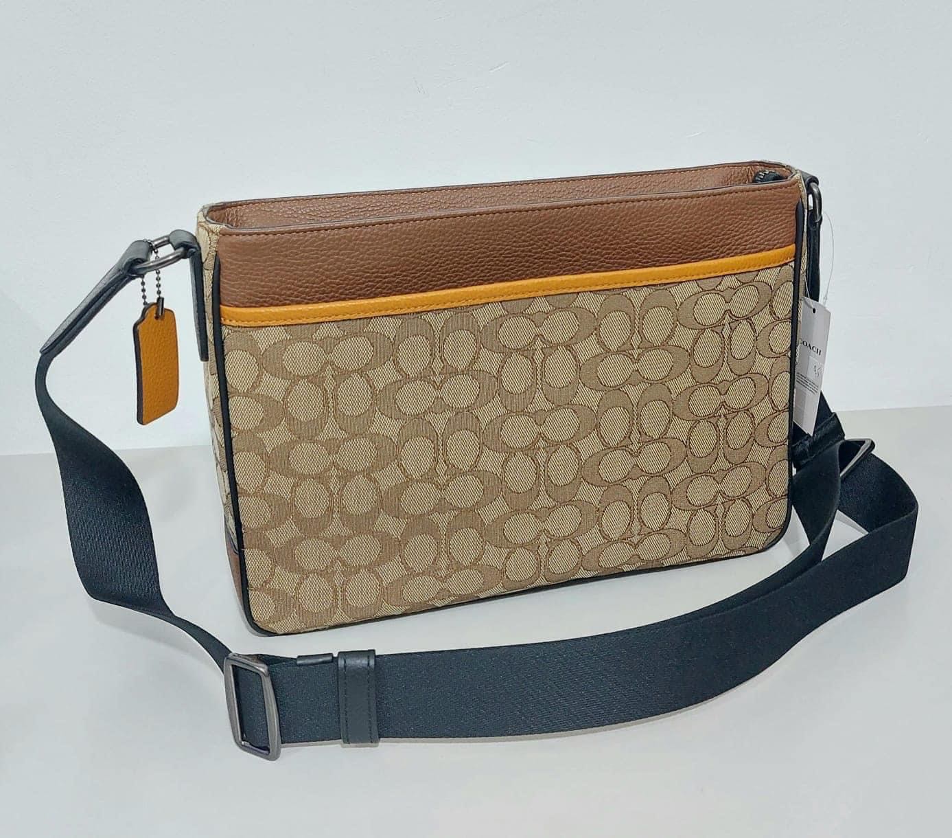 Coach thompson crossbody Original, Men's Fashion, Bags, Sling Bags on ...