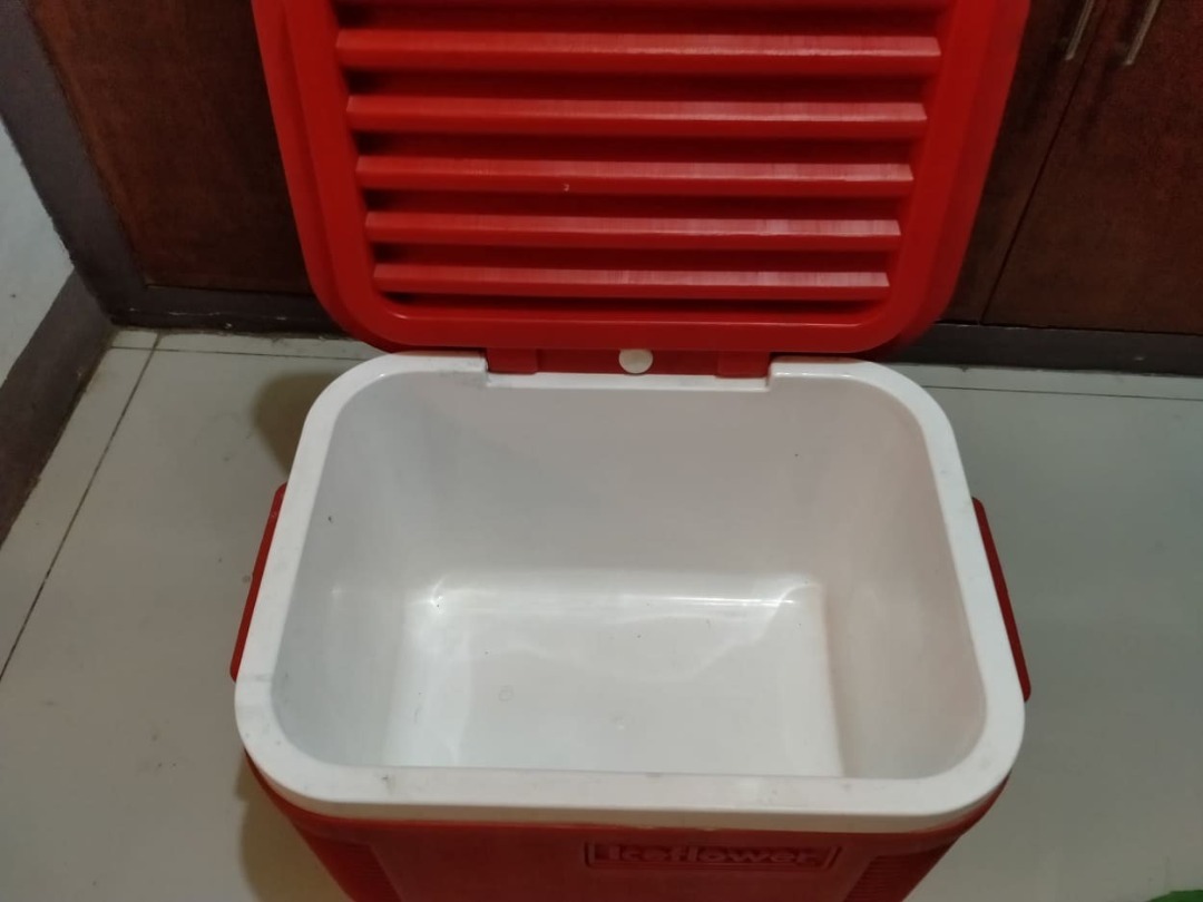 COOLER BOX 28LITER, Furniture & Home Living, Home Improvement ...