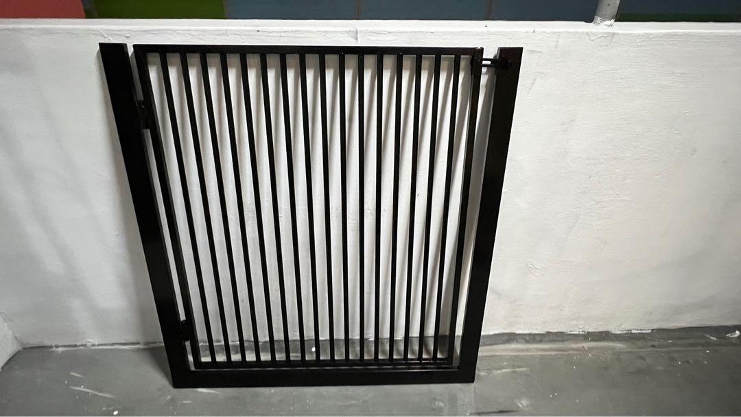 [Customised] Brand New Black Safety Gate 110cm tall x 114cm wide, Pet ...