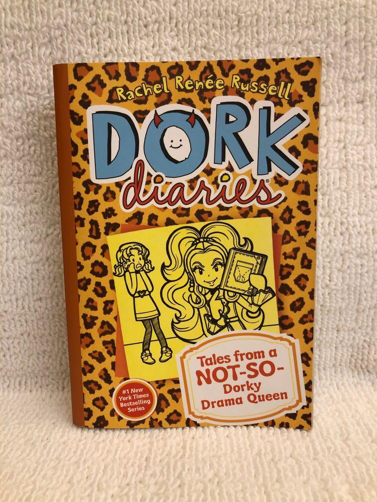 Dork Diaries (MacKenzie ver.), 興趣及遊戲, 書本 & 文具, 兒童書籍 - Carousell