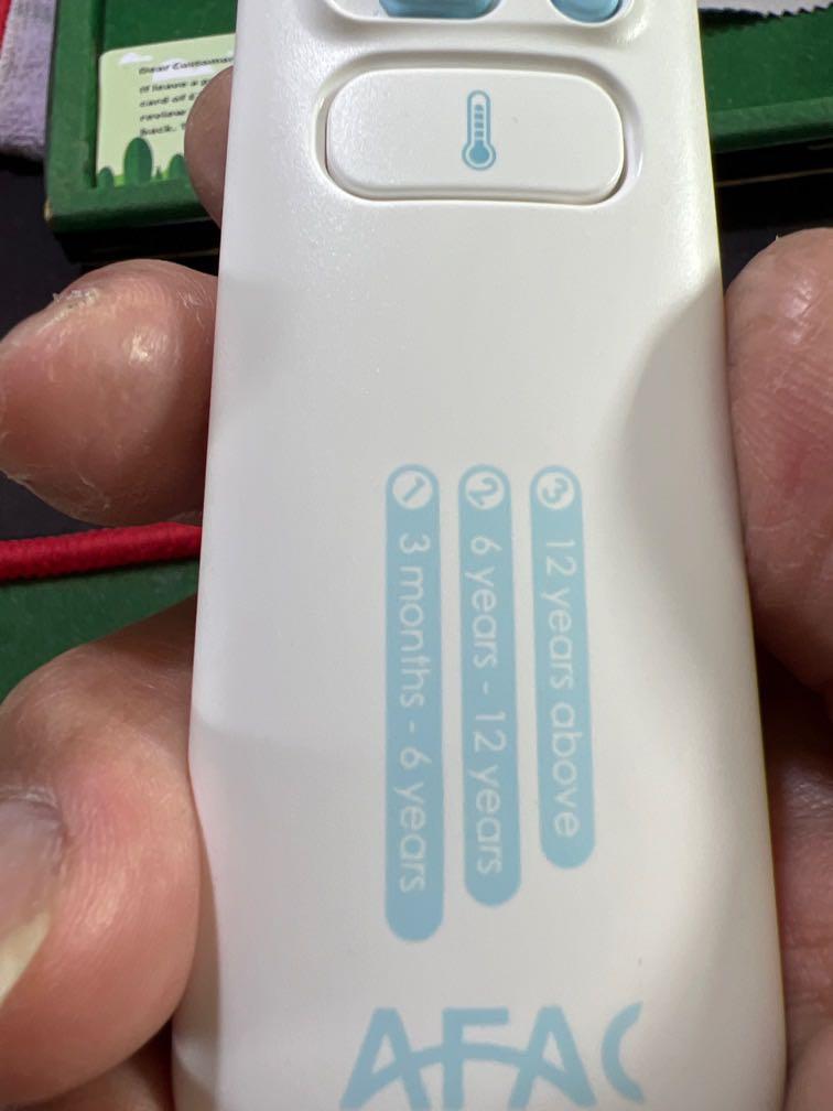 Hand held Ear type Thermometer, Health & Nutrition, Thermometers on ...