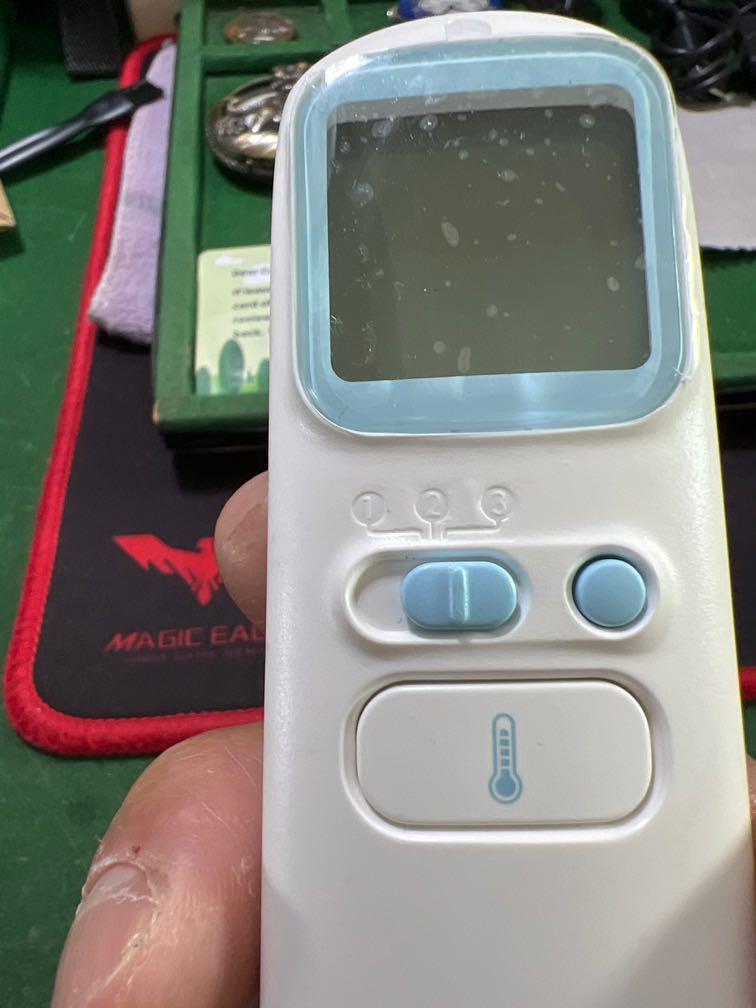 Hand held Ear type Thermometer, Health & Nutrition, Thermometers on ...