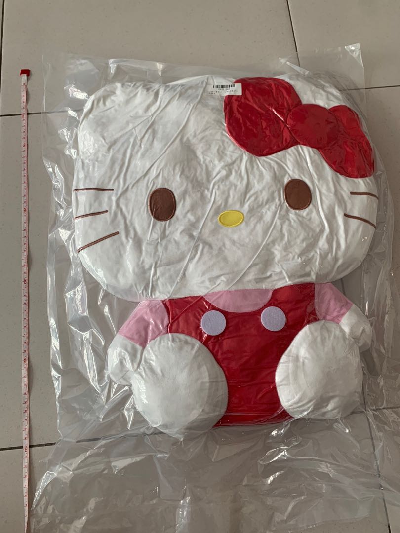 Hello kitty big pushie, Hobbies & Toys, Toys & Games on Carousell