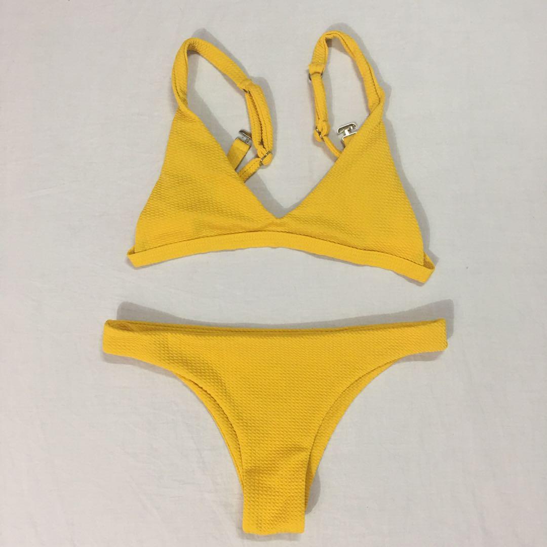 jk halter top bikini, Women's Fashion, Swimwear, Bikinis & Swimsuits on ...