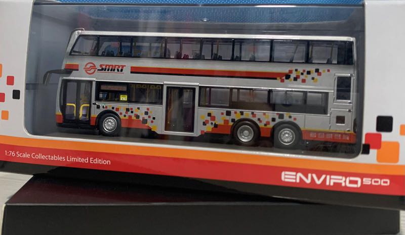 Limited edition Enviro 500 bus model (w/o cert) and thumbdrive ...