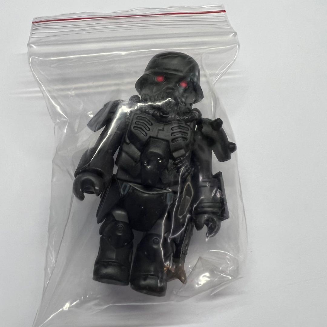 【MEDICOM TOYT KUBRICK JIN-ROH 【人狼】人仔, 興趣及遊戲, 玩具 & 遊戲類 - Carousell