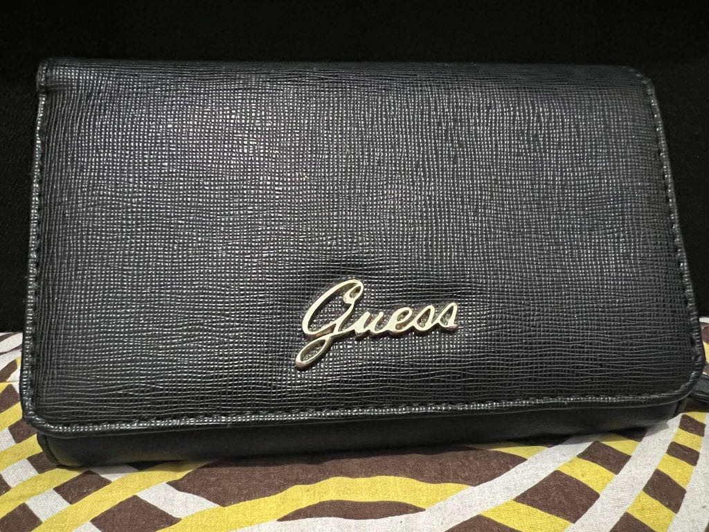 orig guess long wallet, Women's Fashion, Bags & Wallets, Wallets & Card ...