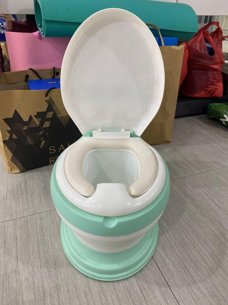 Potty (looks like a real toilet bowl), Babies & Kids, Bathing ...