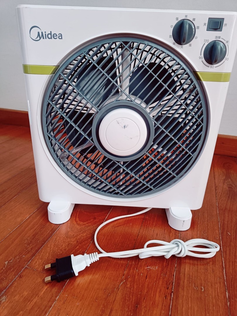 Pristine condition Midea 12" box fan, Furniture & Home Living, Lighting ...