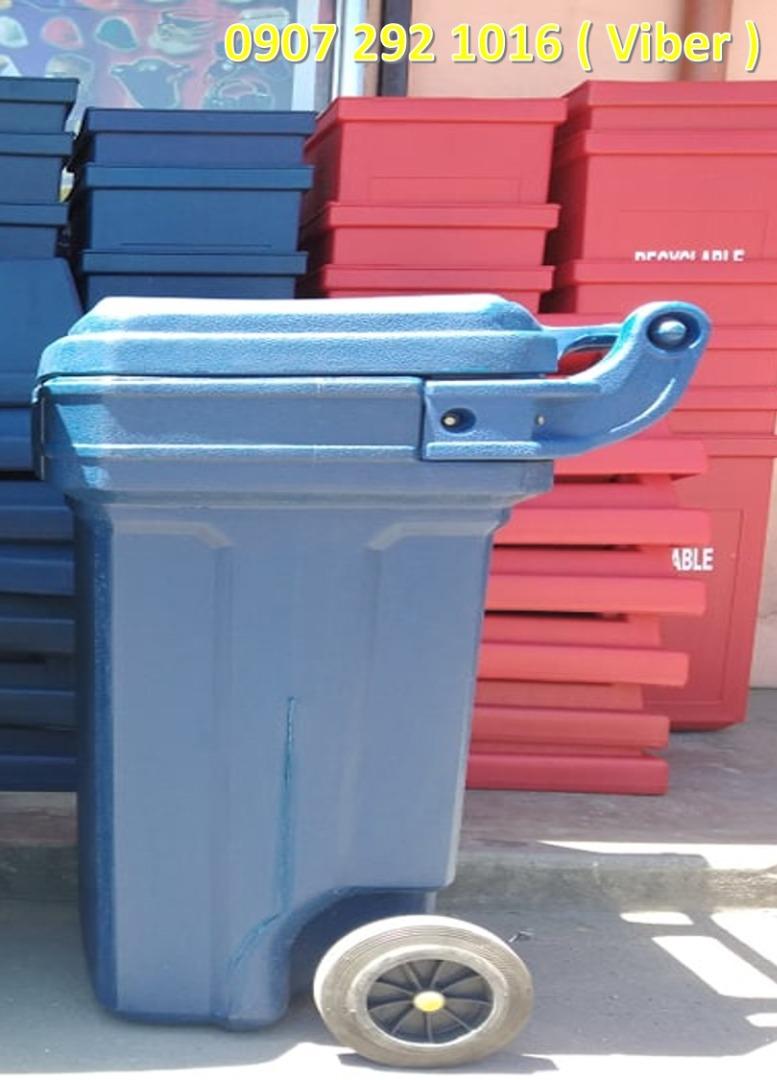 Roller king trash bin w/wheels 150L 179, Furniture & Home Living ...