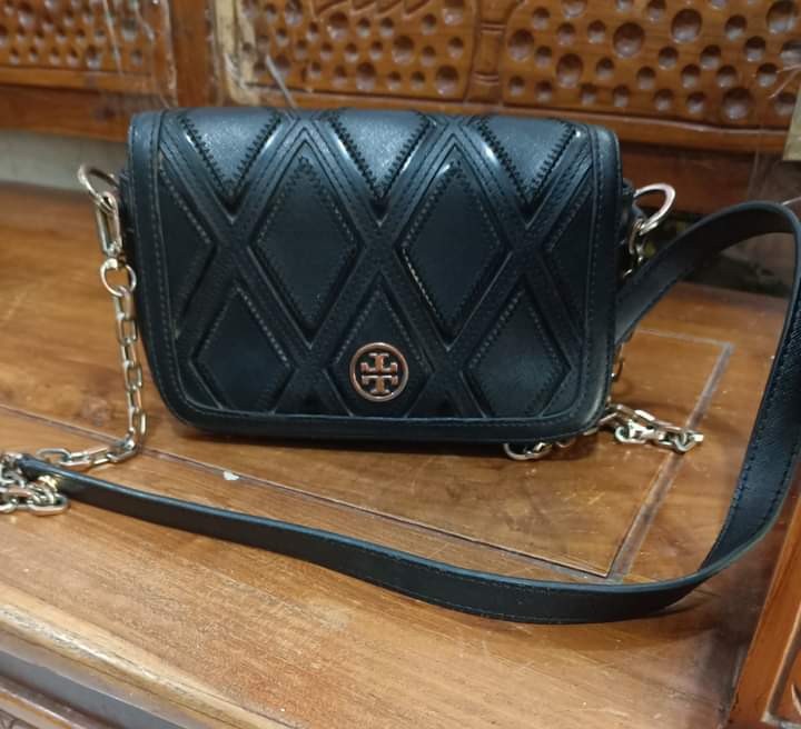 TORY BURCH FULL KULIT ASLI, Fesyen Wanita, Tas & Dompet di Carousell