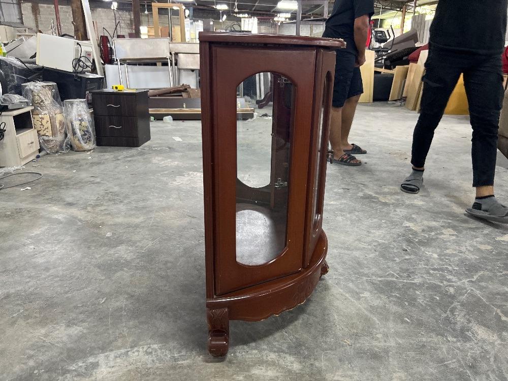 Wooden Half Moon Shape Display Cabinet / Kabinet Paparan Bentuk Separuh ...