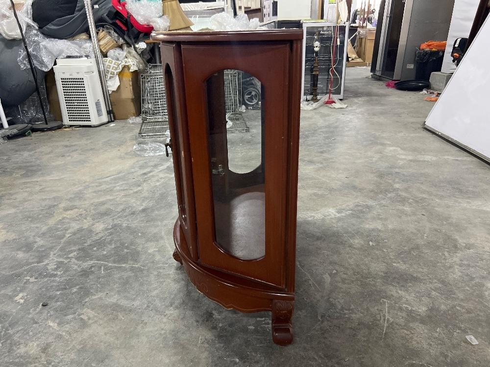 Wooden Half Moon Shape Display Cabinet / Kabinet Paparan Bentuk Separuh ...