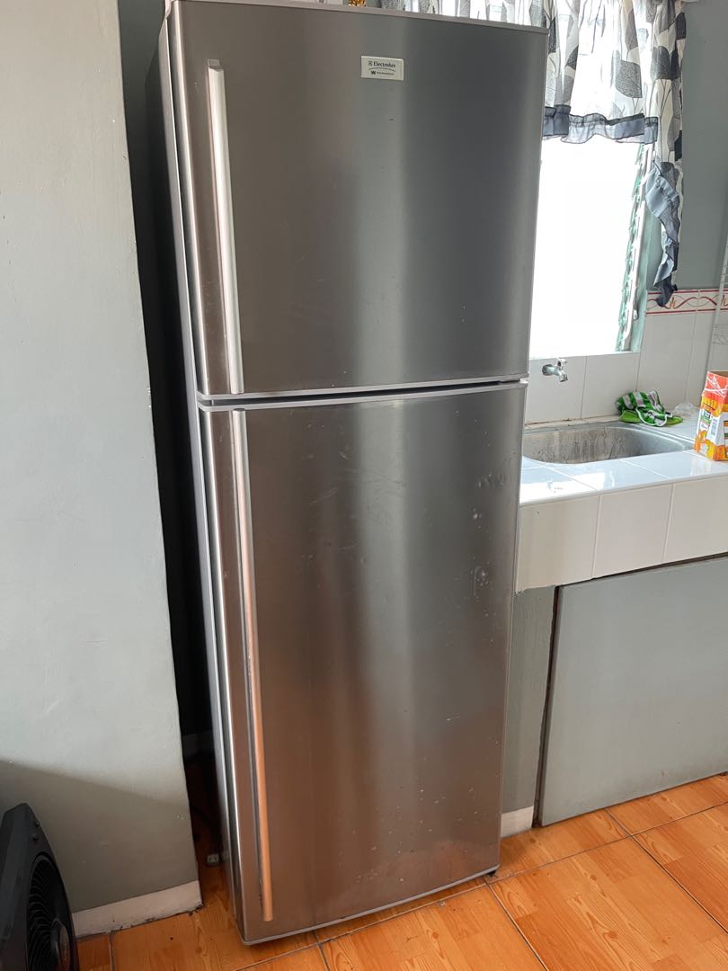 11 CU NON INVERTER REF/FREEZER, TV & Home Appliances, Kitchen ...