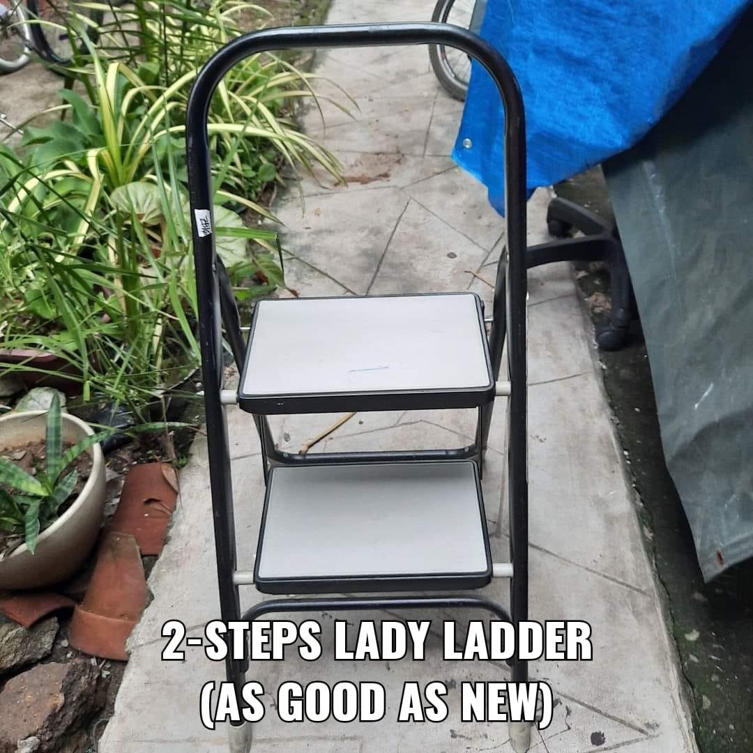 2 - STEPS LADY LADDER, Furniture & Home Living, Home Improvement ...