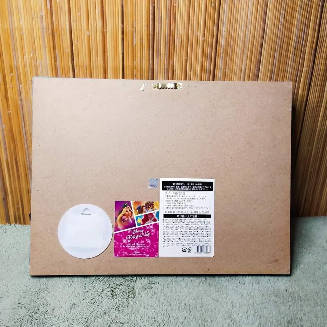 Disney Princess Ariel Display, Hobbies & Toys, Stationary & Craft, Art ...