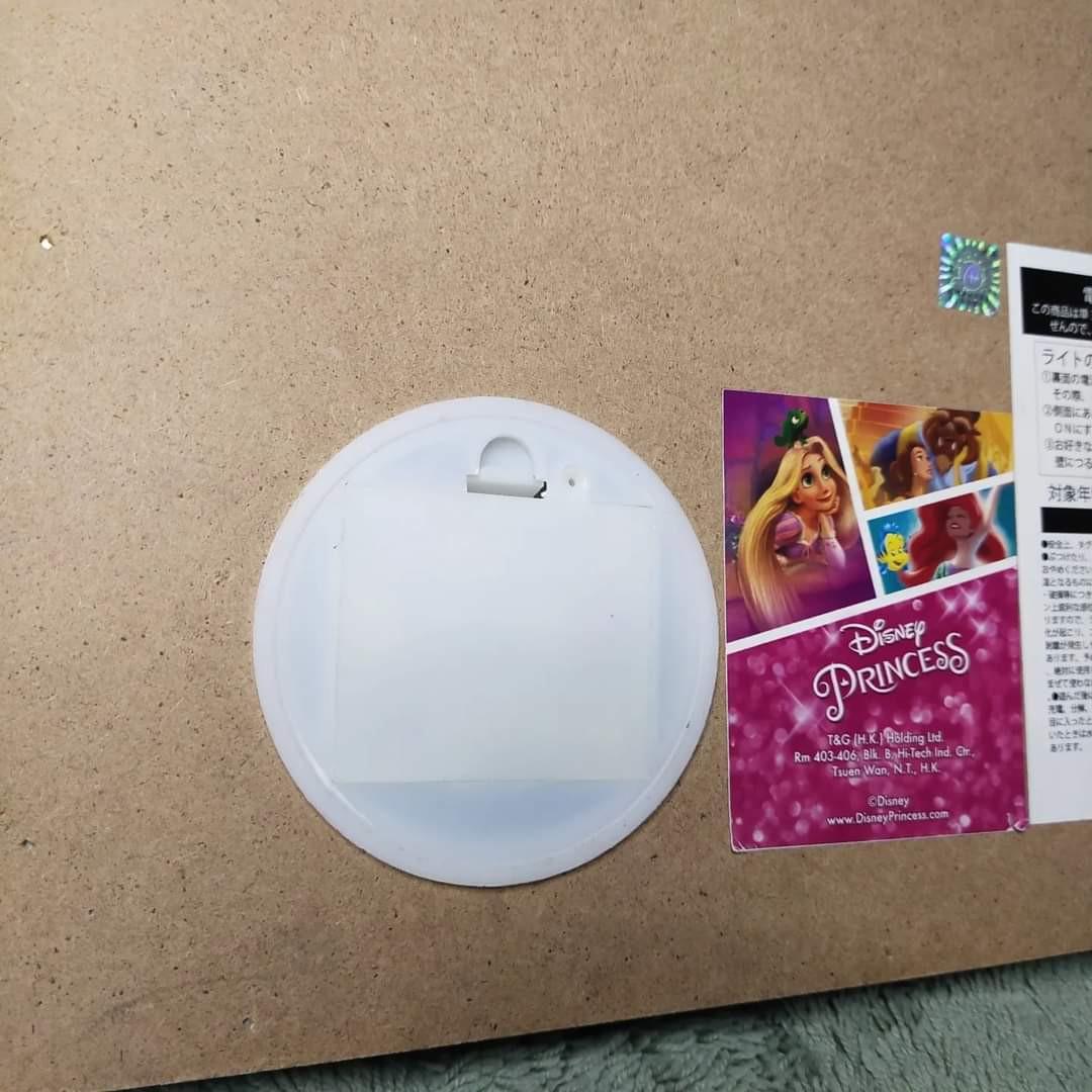 Disney Princess Ariel Display, Hobbies & Toys, Stationary & Craft, Art ...