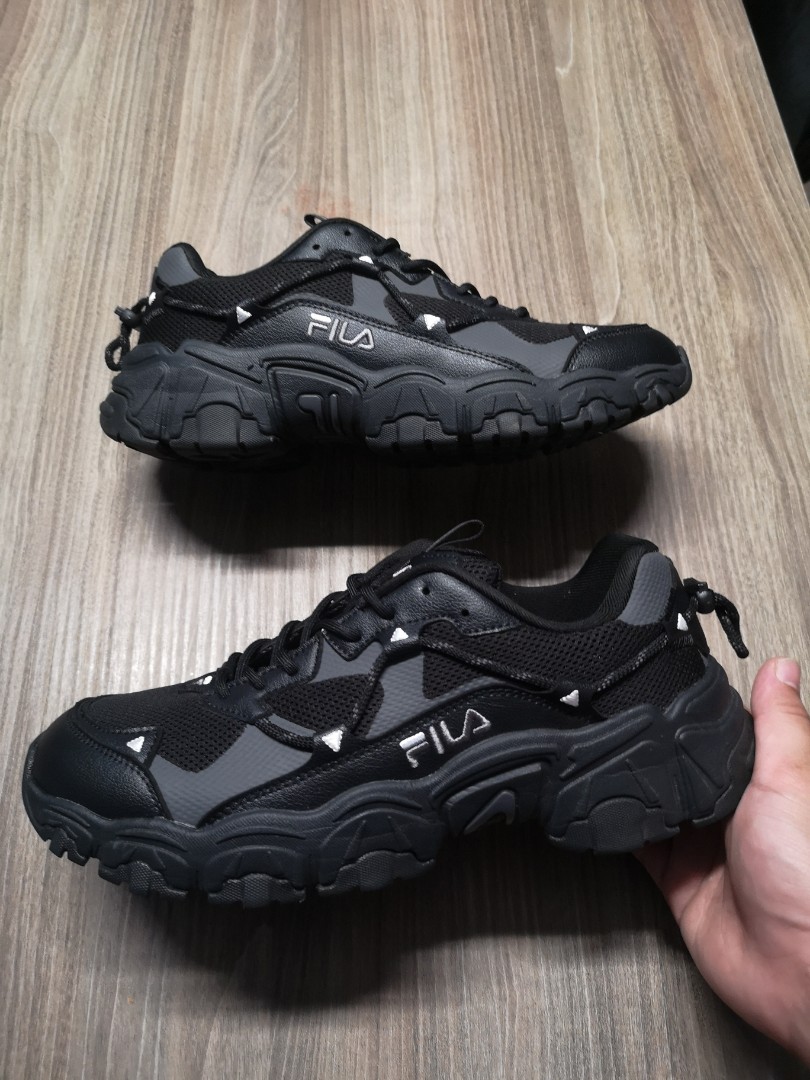 FILA Fluid Chunky, Men's Fashion, Footwear, Sneakers on Carousell
