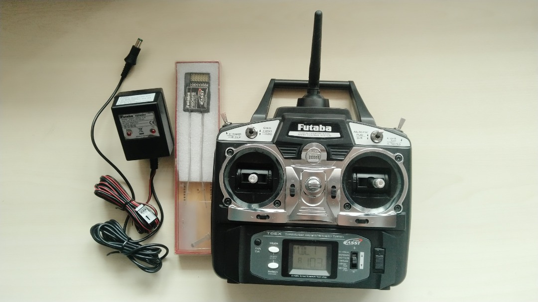 Futaba T6EX 6 channels transmitter and receiver, Hobbies & Toys, Toys ...