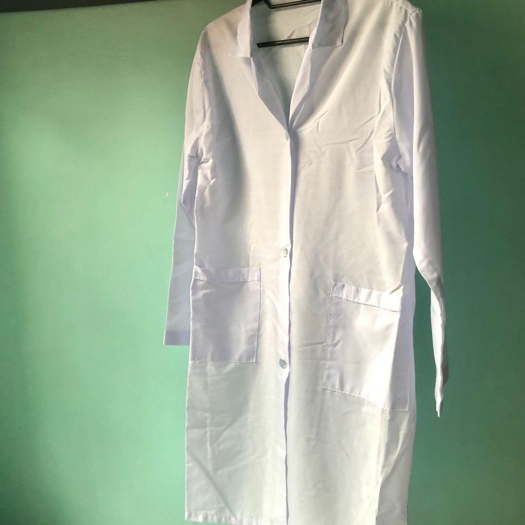 Lab gown long sleeve, Women's Fashion, Coats, Jackets and Outerwear on ...