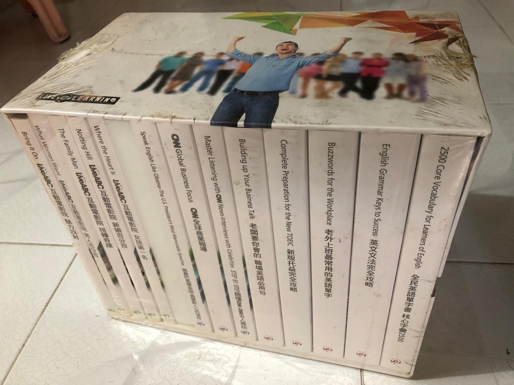 LiveABC Elearning 英文學習書, 興趣及遊戲, 書本 & 文具, 書本及雜誌 - 補充練習 - Carousell