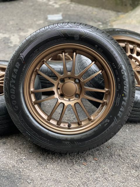 RE30 15 inch sport rim Vios tyre 70%, Auto Accessories on Carousell