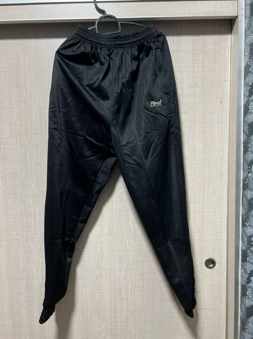 Seluar Tracksuit, Men's Fashion, Bottoms, Joggers on Carousell