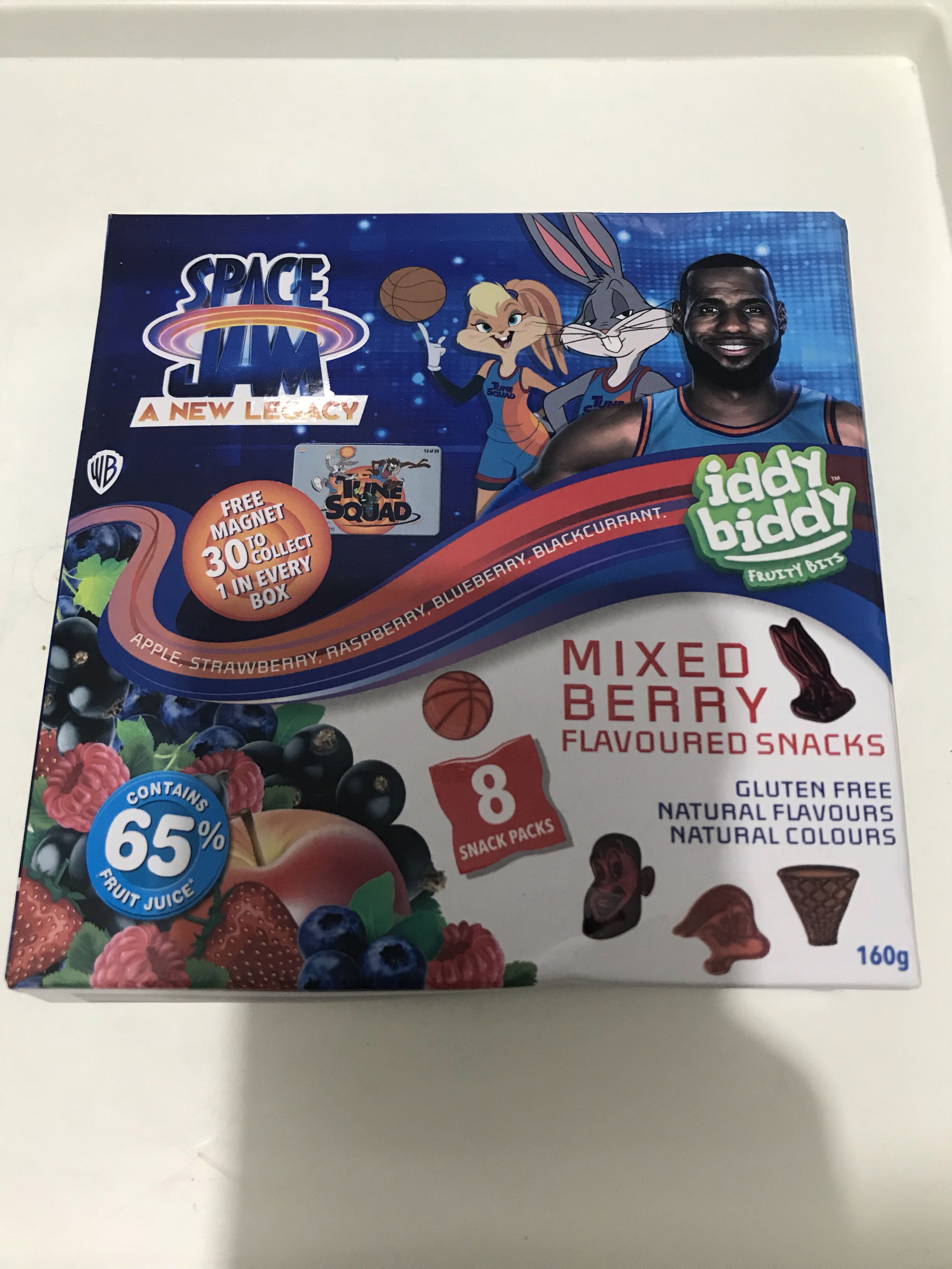 Space Jam candies from Aussieland, 嘢食 & 嘢飲, 其他食物及飲料 - Carousell