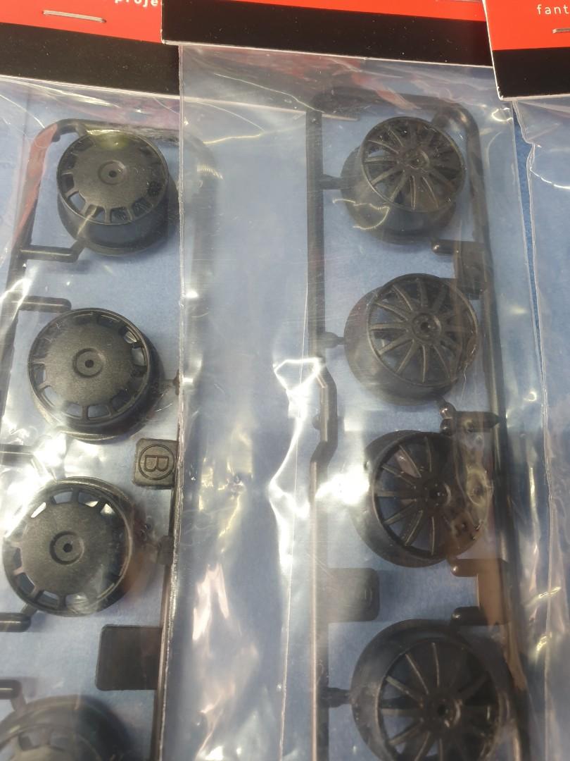 Tamiya mini 4wd , carbon wheel ,M, L , with tires, Hobbies & Toys, Toys ...