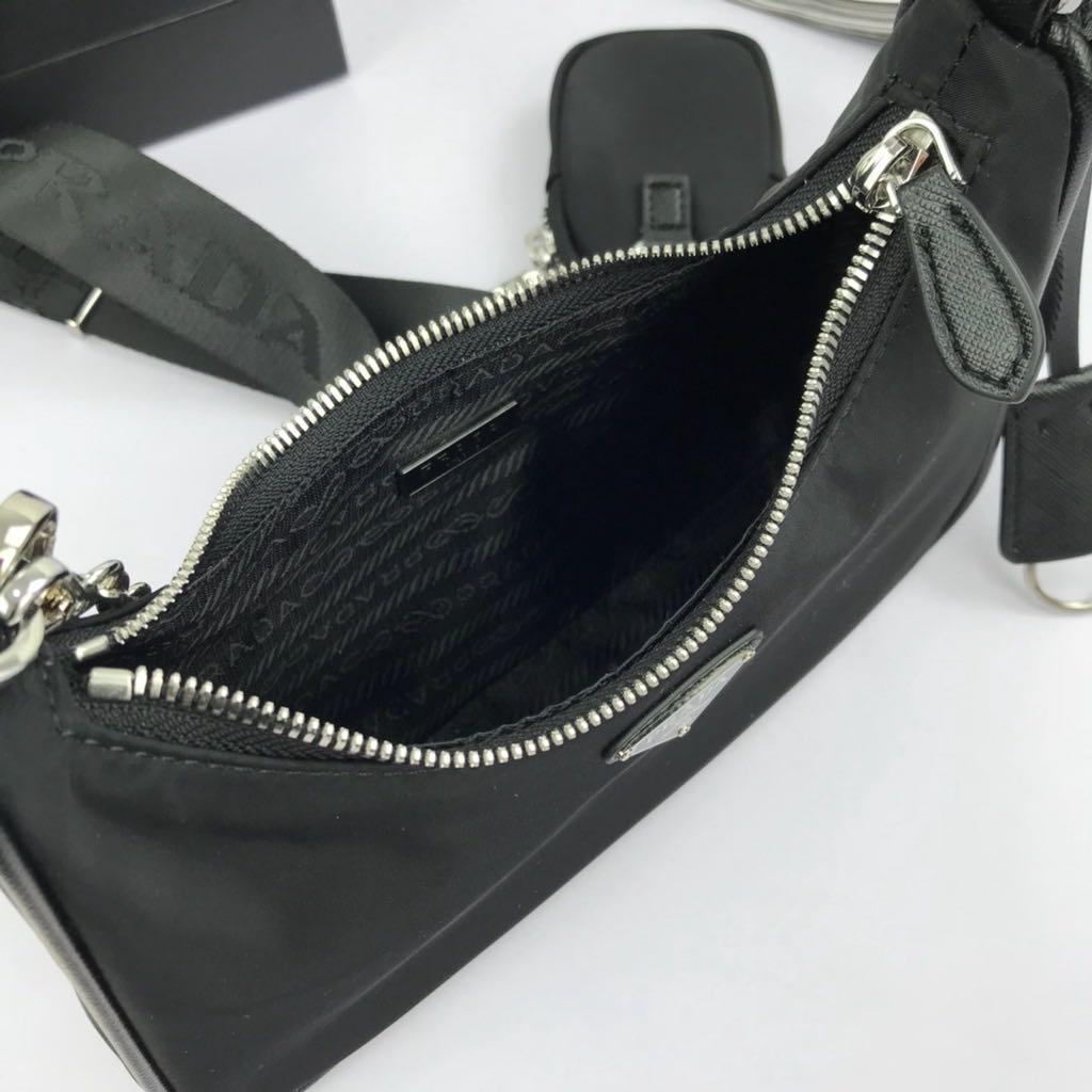 Tas prada, Barang Mewah, Tas & Dompet di Carousell