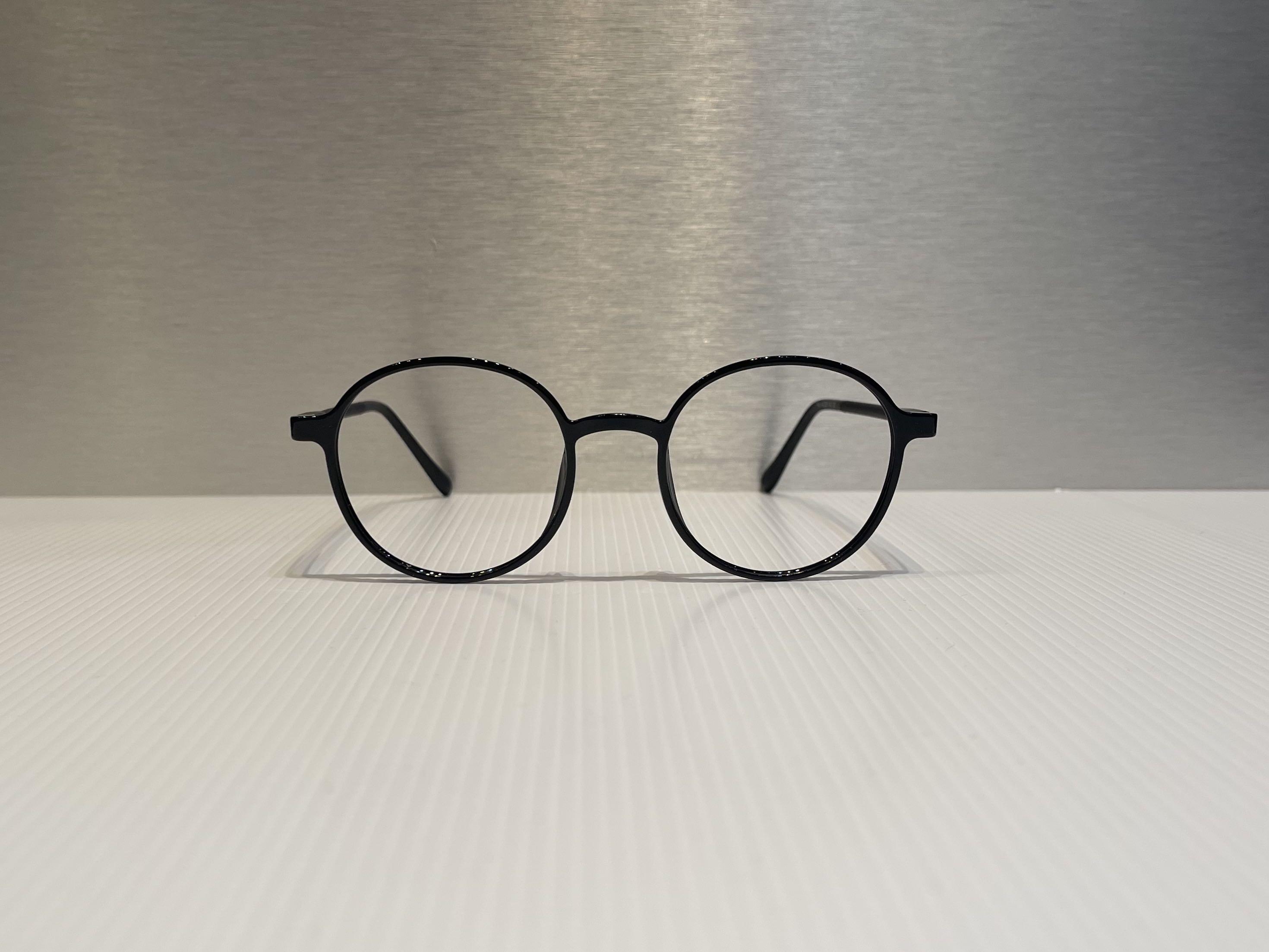 Trendy round aviator frame with polarized clip on, Women's Fashion ...