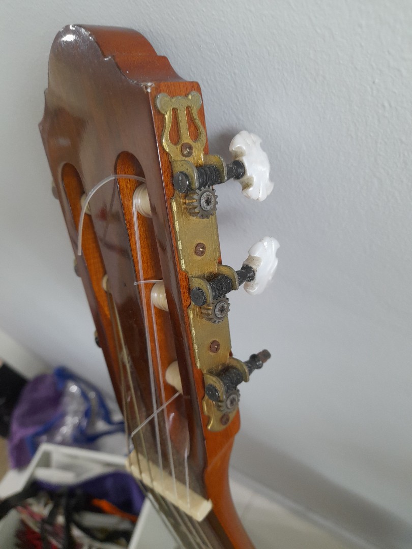 Used Walden classical guitar., Hobbies & Toys, Music & Media, Musical ...