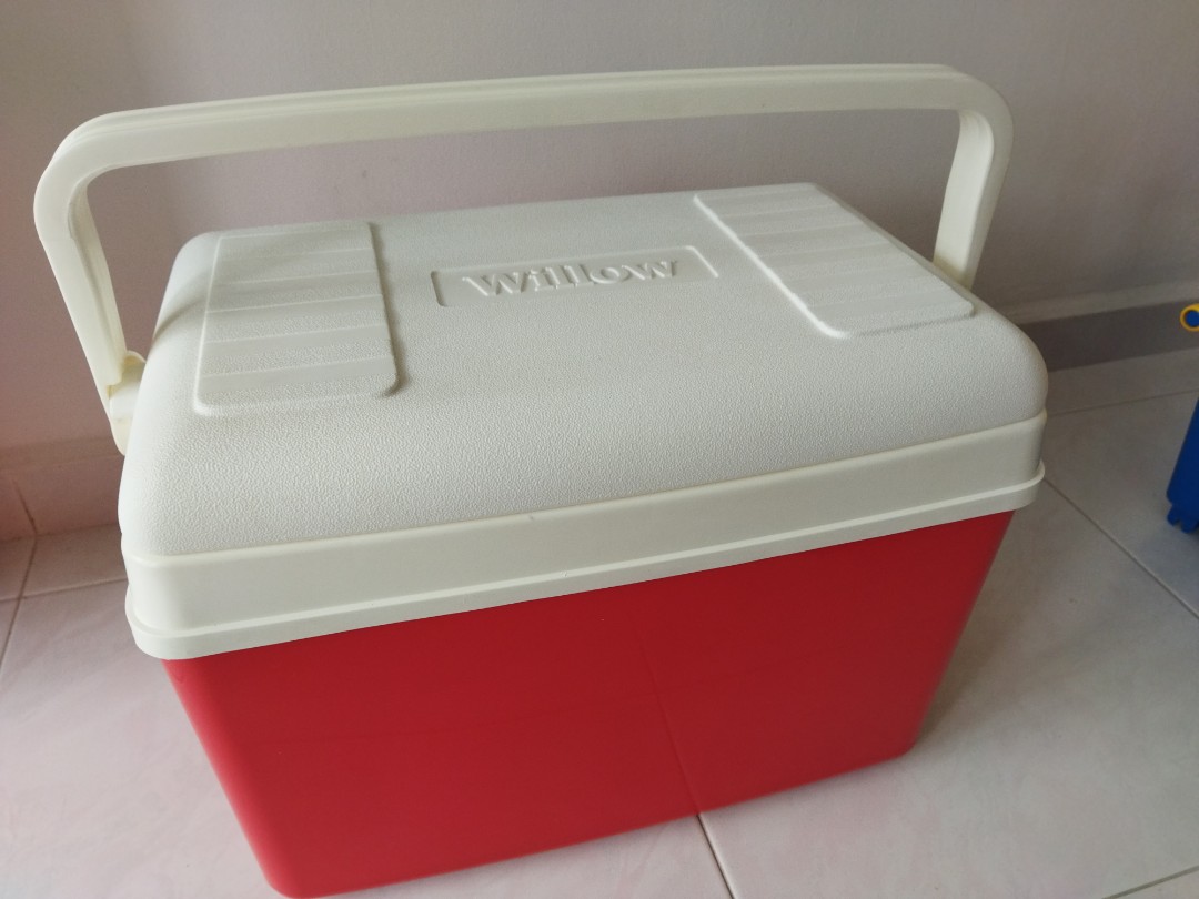 Willow cooler box 24 liter red, Sports Equipment, Hiking & Camping on ...