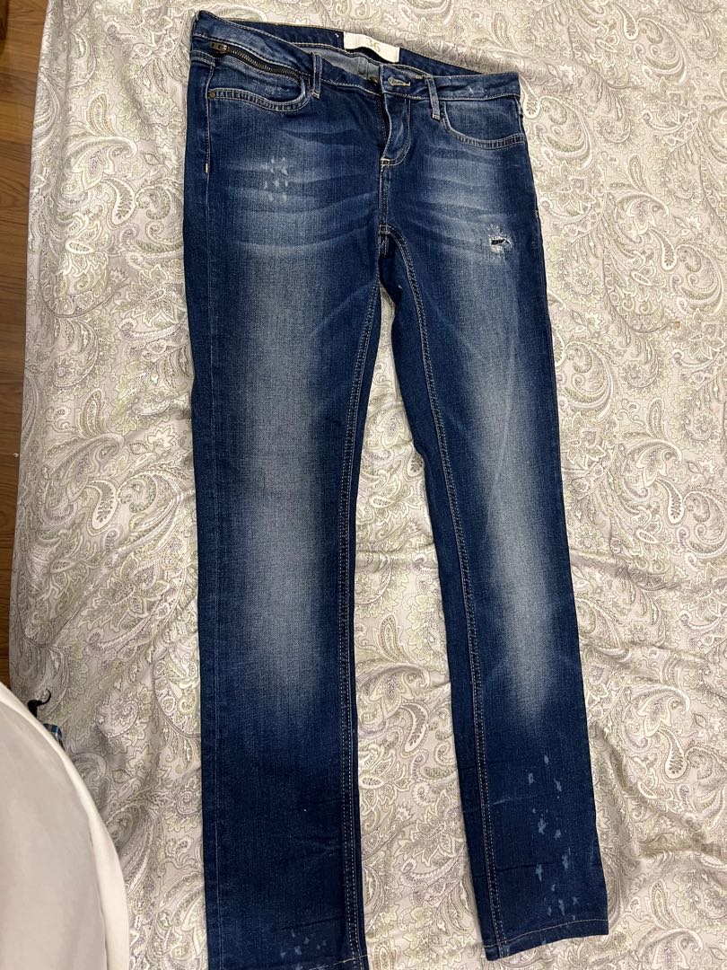 Zara Jeans, Women's Fashion, Bottoms, Jeans on Carousell