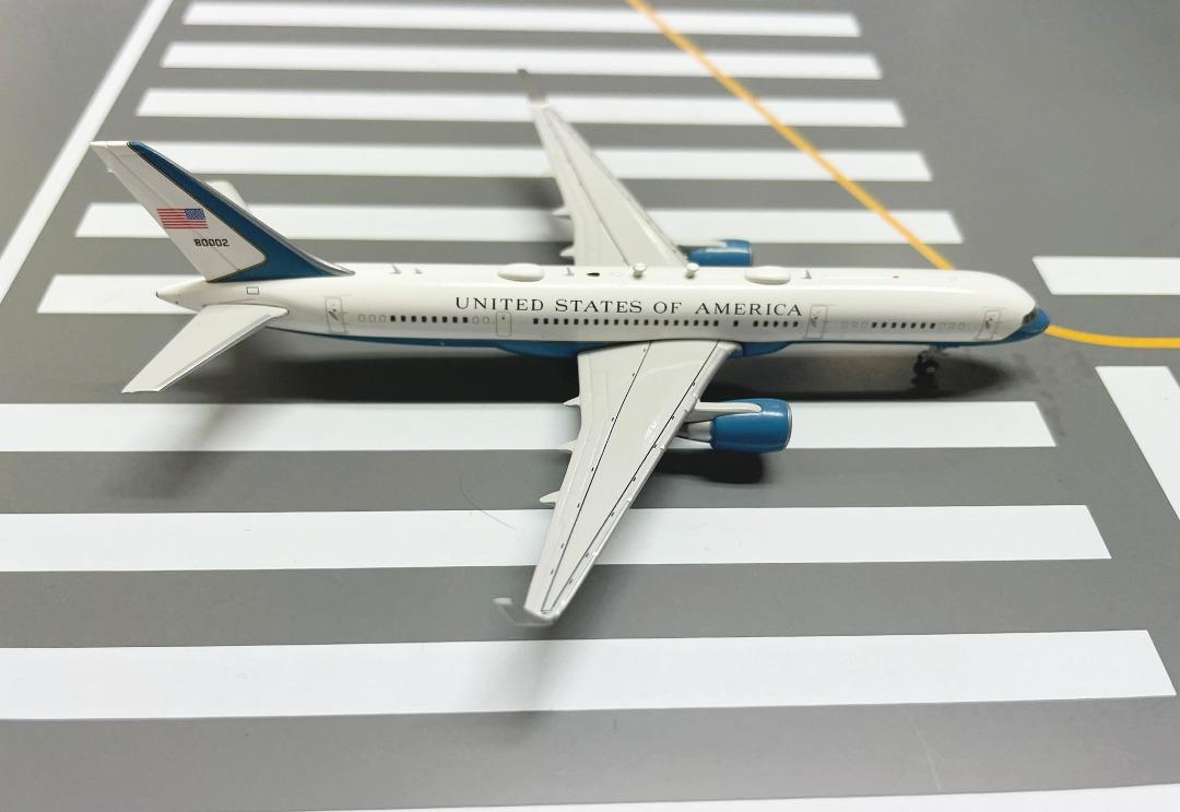 [現貨] Geminijets GJAFO1635 1/400 U.S. Air Force C-32A (B757-200) 80002 ...