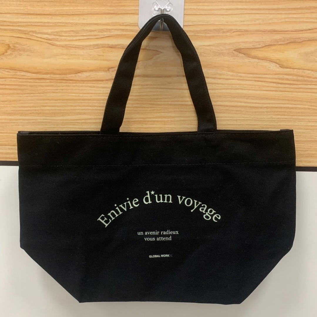日本 Global Work 黑色帆布 Enivie d'un voyage 側咩袋, 男裝, 袋, 小袋 - Carousell