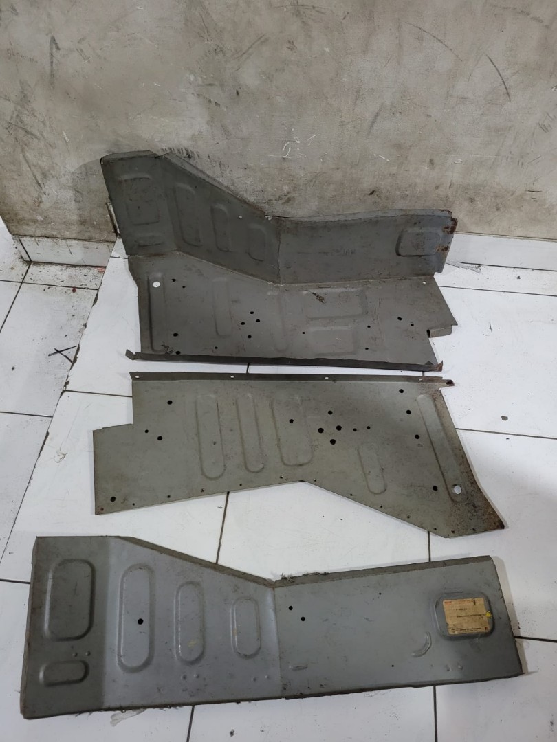 Apron dalam isuzu panther lama tbr 52, Aksesoris Mobil di Carousell