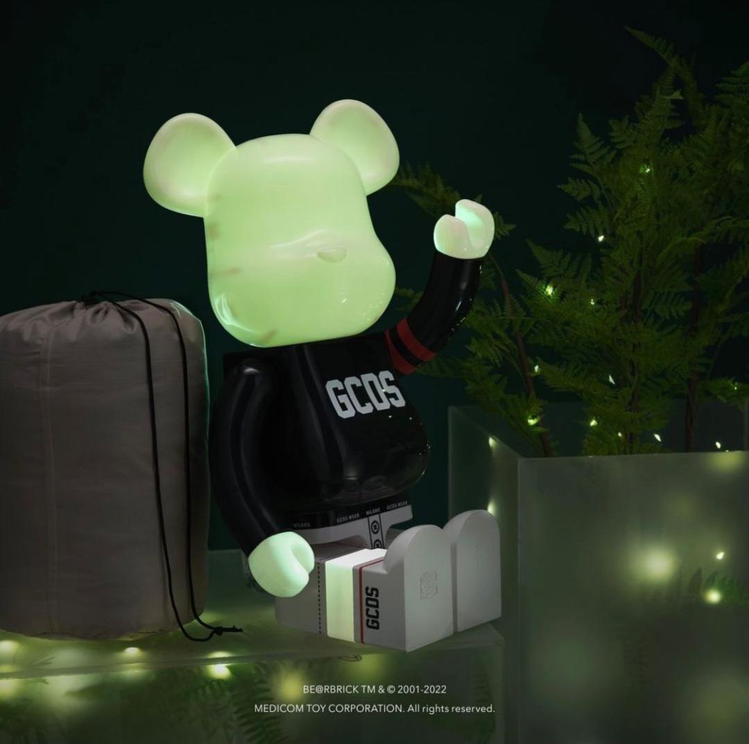 全新現貨 Be Rbrick Bearbrick Macau 澳門展 2022 Gcds 100 X 400 興趣及遊戲 玩具