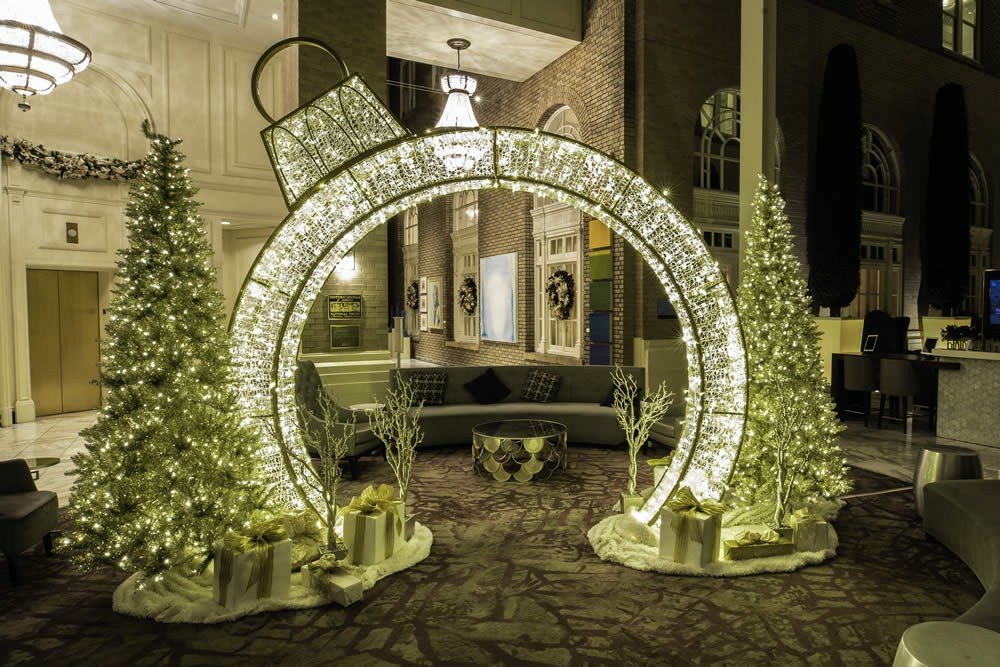 Best Christmas decor design, Furniture & Home Living, Home Decor, Other ...