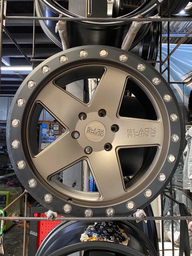 Brandnew‼️black rhino crawler 20”, Car Parts & Accessories, Mags and ...