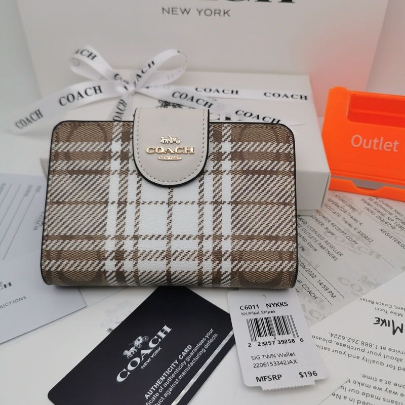 Coach Plaid Logo Wallet C6011, Women's Fashion, Bags & Wallets, Wallets ...