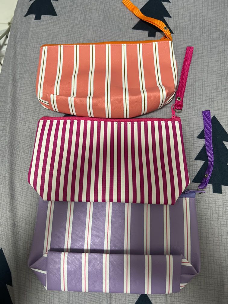 Colourful pouch $1 each, Women's Fashion, Bags & Wallets, Purses ...