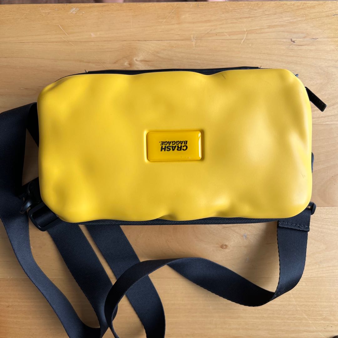 Crash Baggage Mini Icon Clutch Bag, Women's Fashion, Bags & Wallets ...